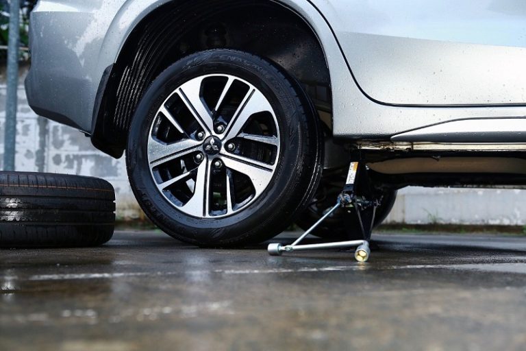 Daftar Ukuran Ban Mobil, Kenali Cara Membacanya – Moladin