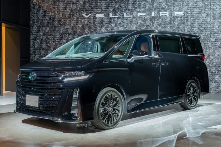 Harga Toyota Alphard Dan Vellfire 2023, Ada Varian Turbo! – Moladin