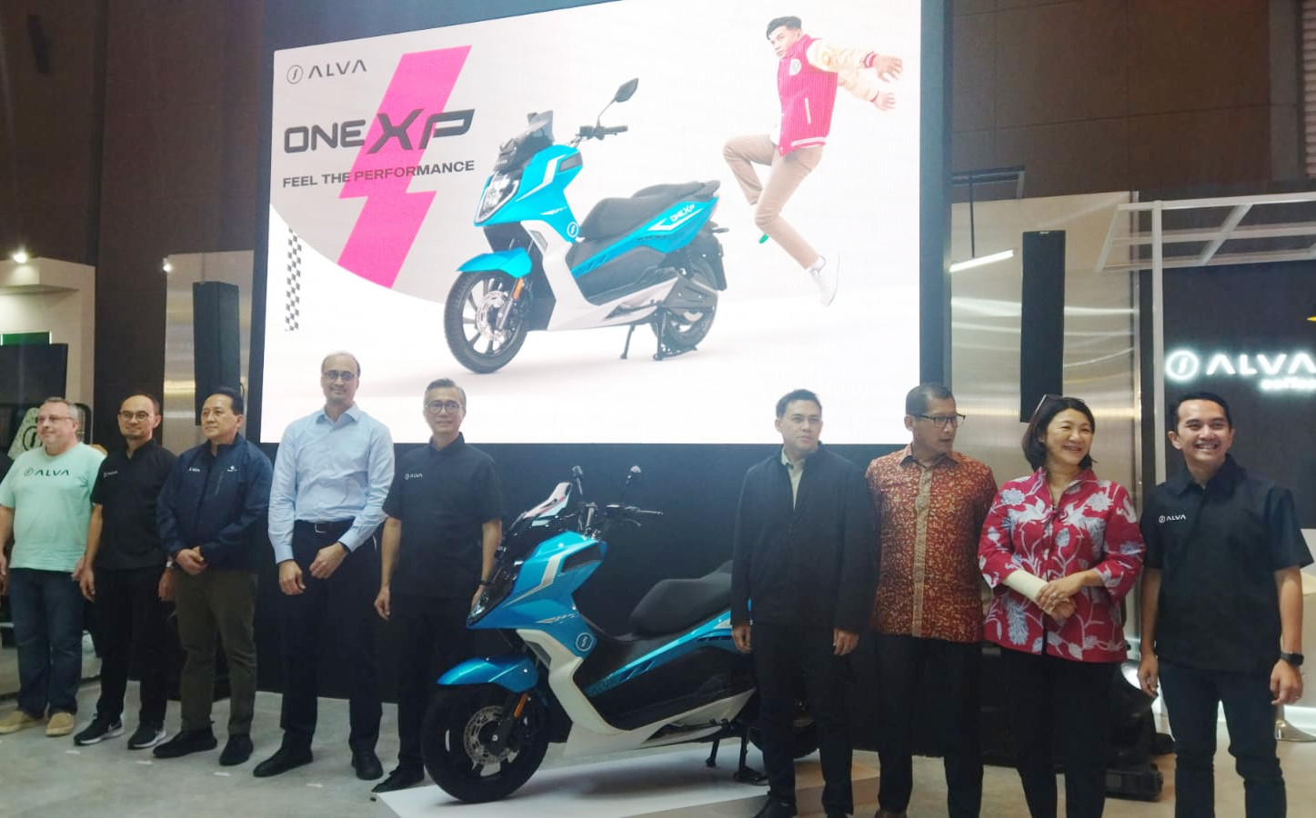 Spesifikasi Alva One XP Resmi Meluncur Di IIMS 2024 Harga 38,5 Jutaan ...