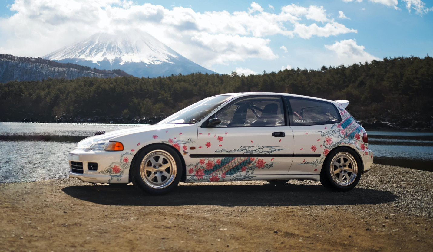 The Beauty Of Java Sakura Sukses Tampil Elegan Di Osaka Auto Messe 2025 – Moladin