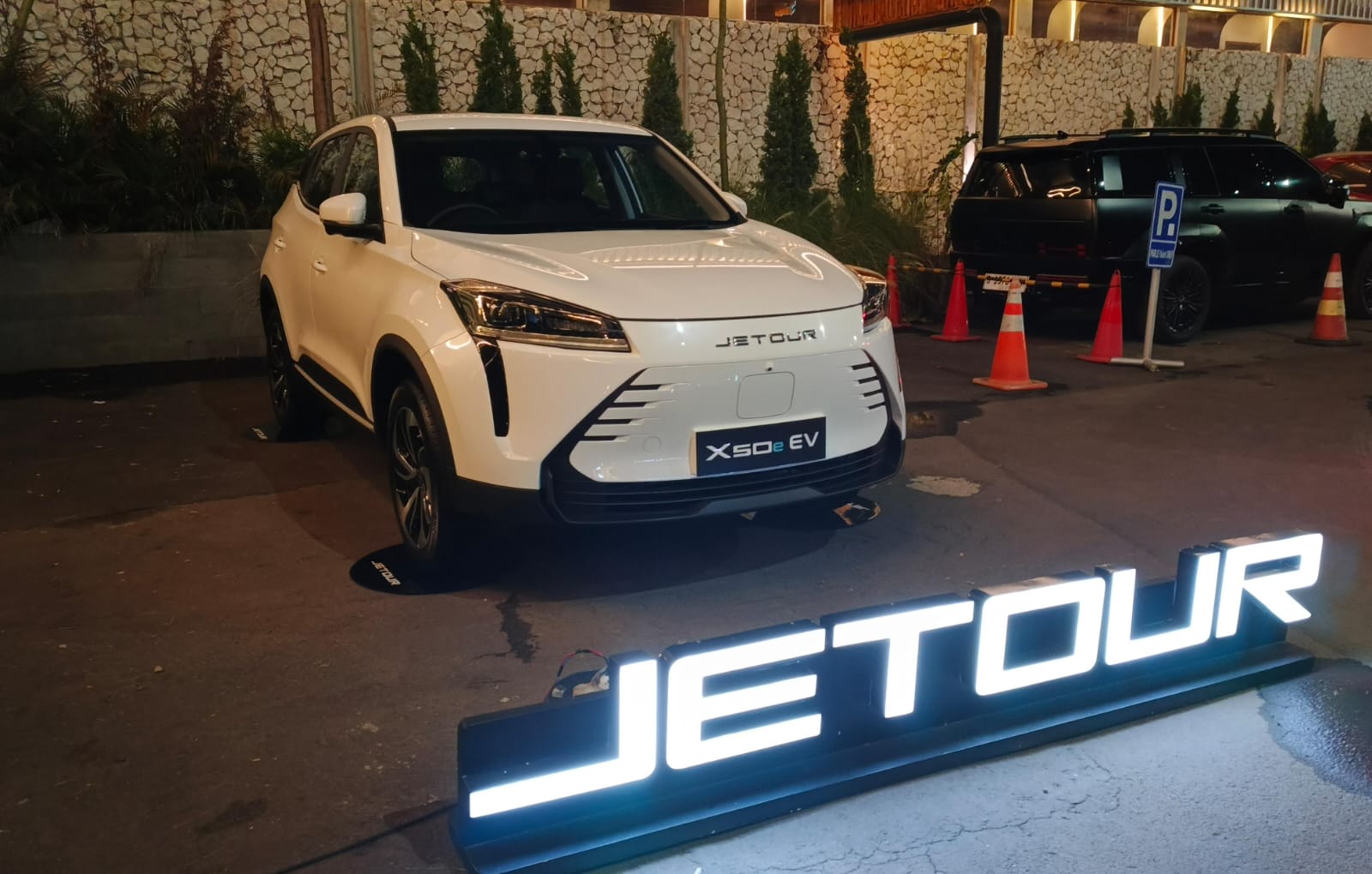 Interior Jetour X50e EV Diumbar, Akan Dirakit Di PT Handal Tapi Masih ...