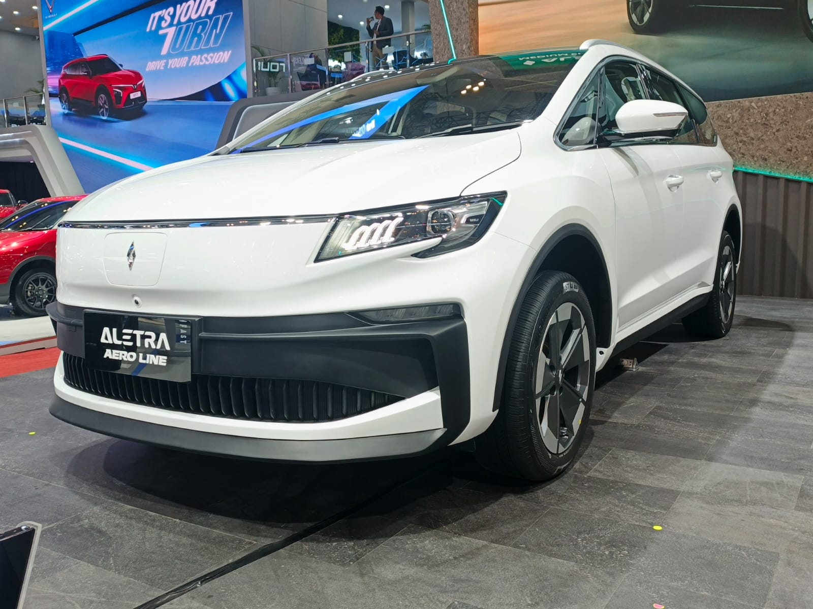 Aletra L8 2026: Harga Maret, Promo Kredit & Spesifikasi | Moladin