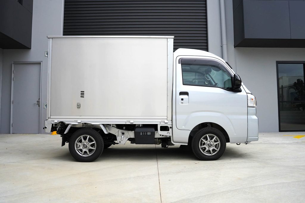 Ukuran Bak Truk Engkel Roda 4 Dan Roda 6, Lengkap!