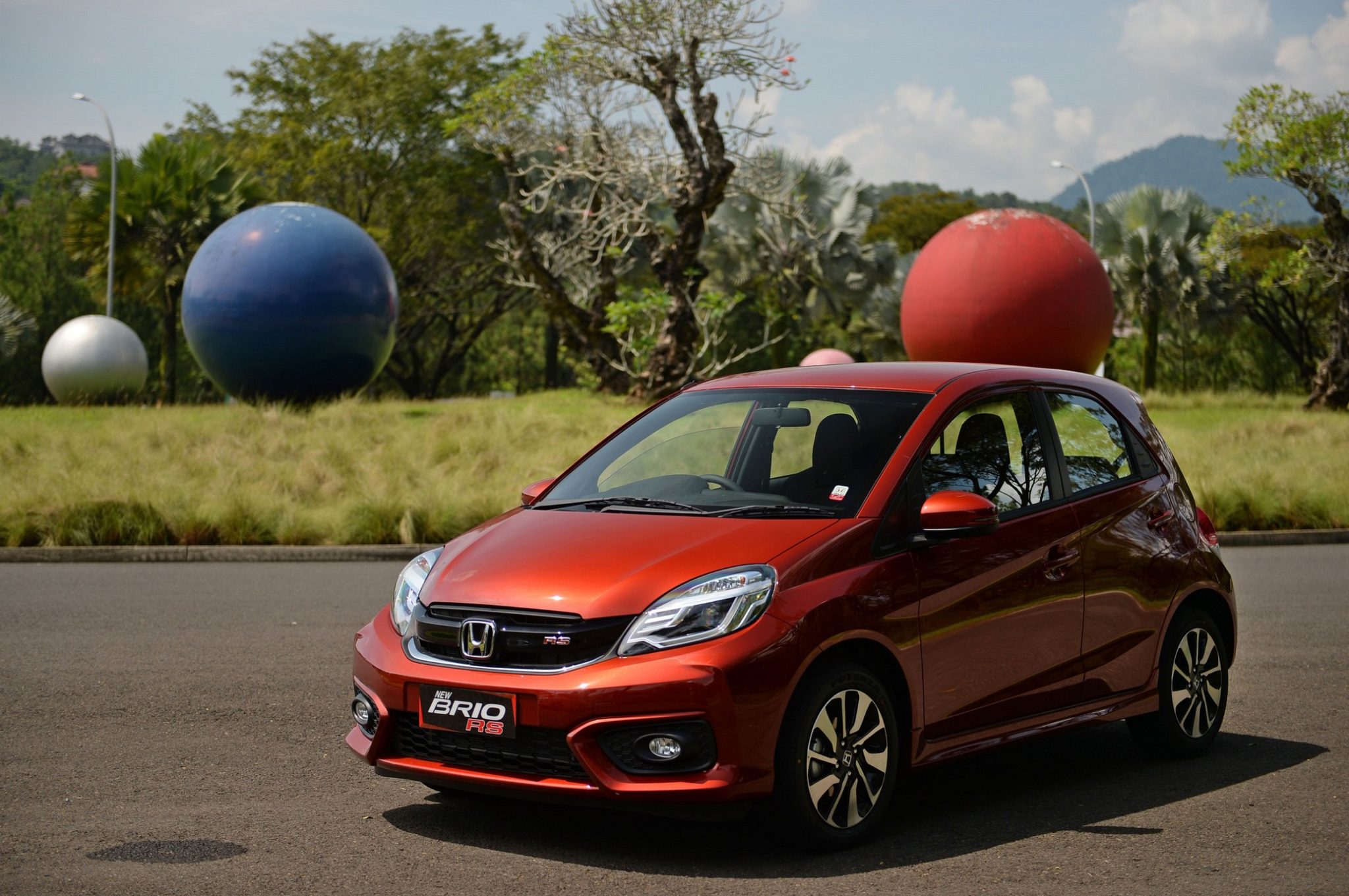 Ukuran Honda Brio Lengkap: Cek Dimensinya!