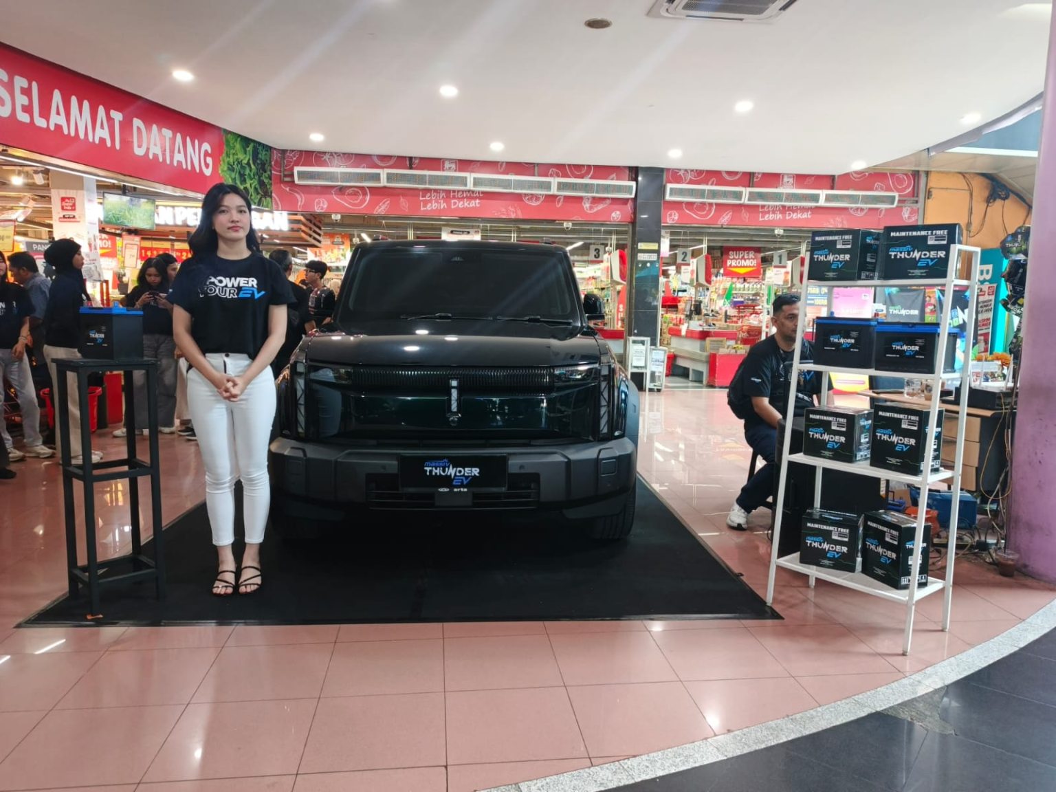 Aki Massiv Thunder EV Hadir Bidik Pengguna Mobil Listrik